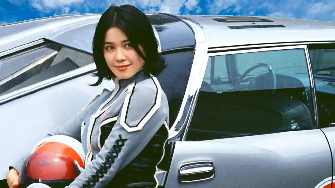 Atriz da Anne, de Ultraseven, reencontra carro da Patrulha Ultra